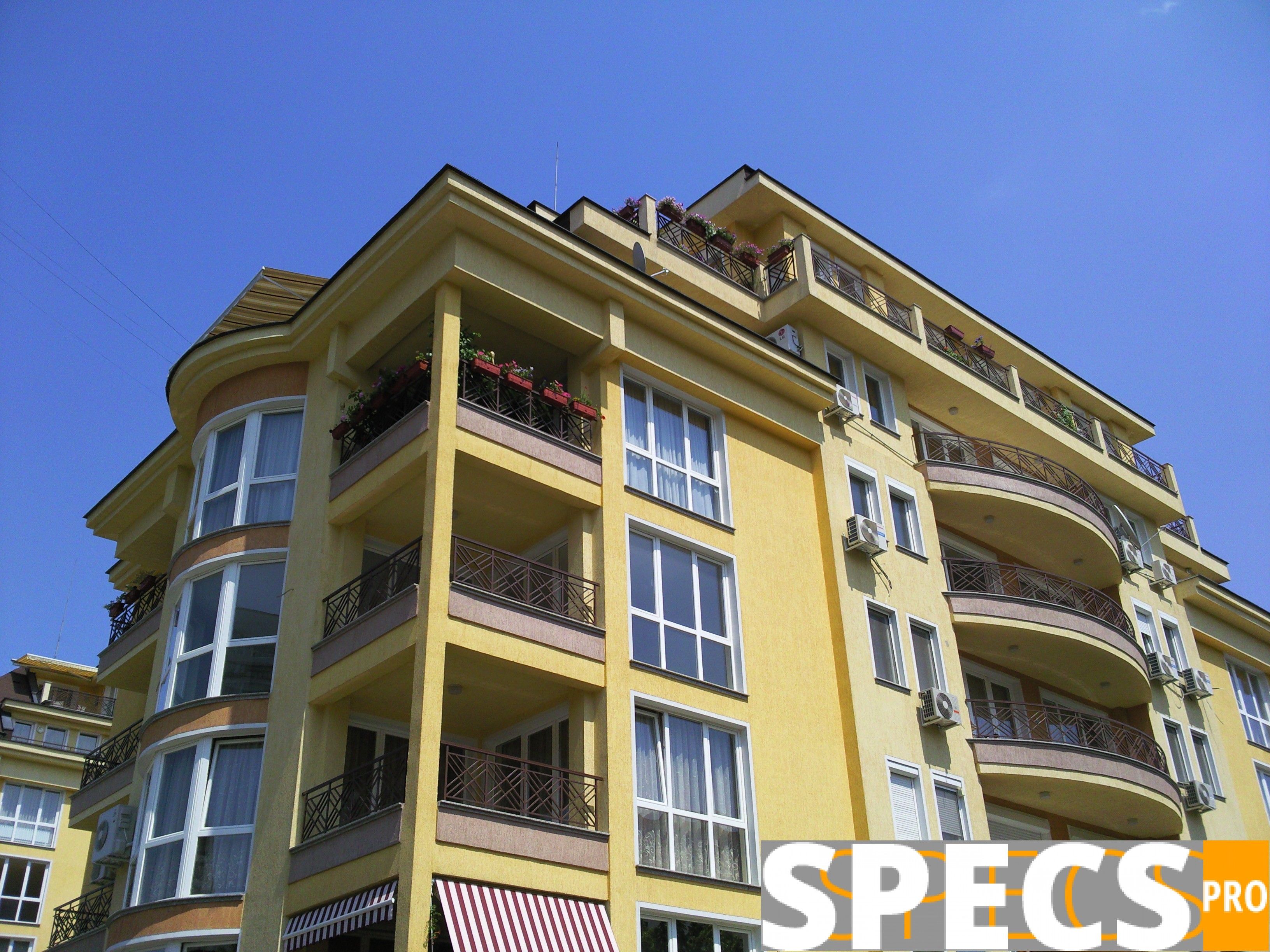 Samsung I8510 INNOV8 specs and prices. I8510 INNOV8 comparison with rivals.