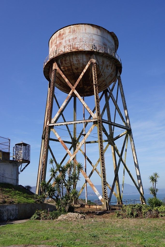 Sony SLT-A65 specs and prices. Sony SLT-A65 comparison with rivals.